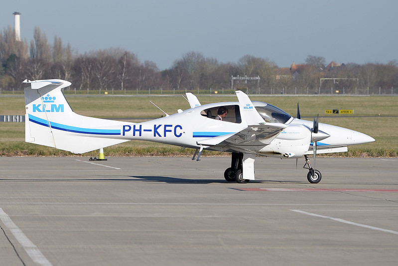 PH-KFC | Diamond Twinstar DA42 | KLM Flight Academy | airwork.nl